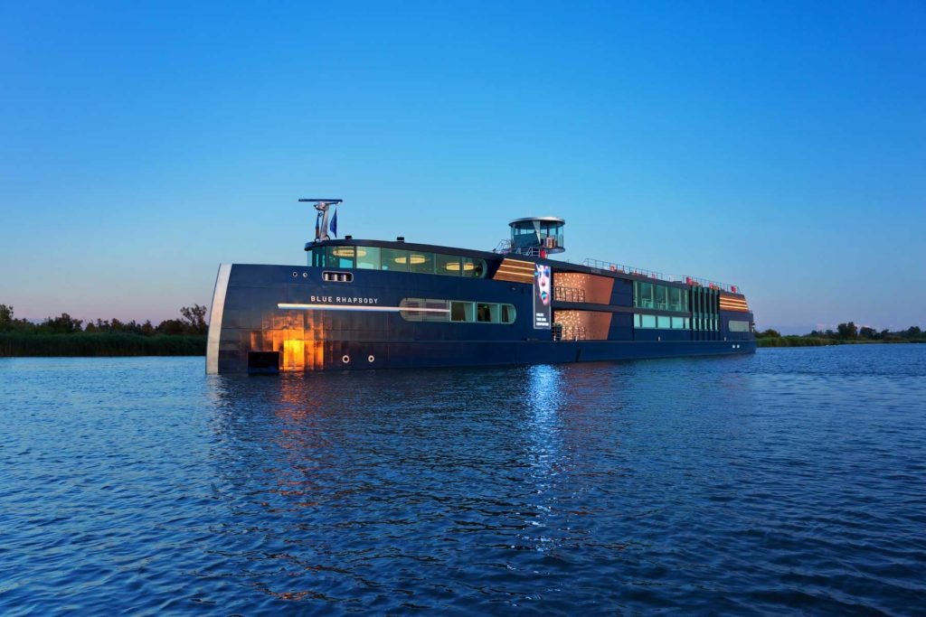 Blue Rhapsody maakt indruk - Binnenvaartkrant