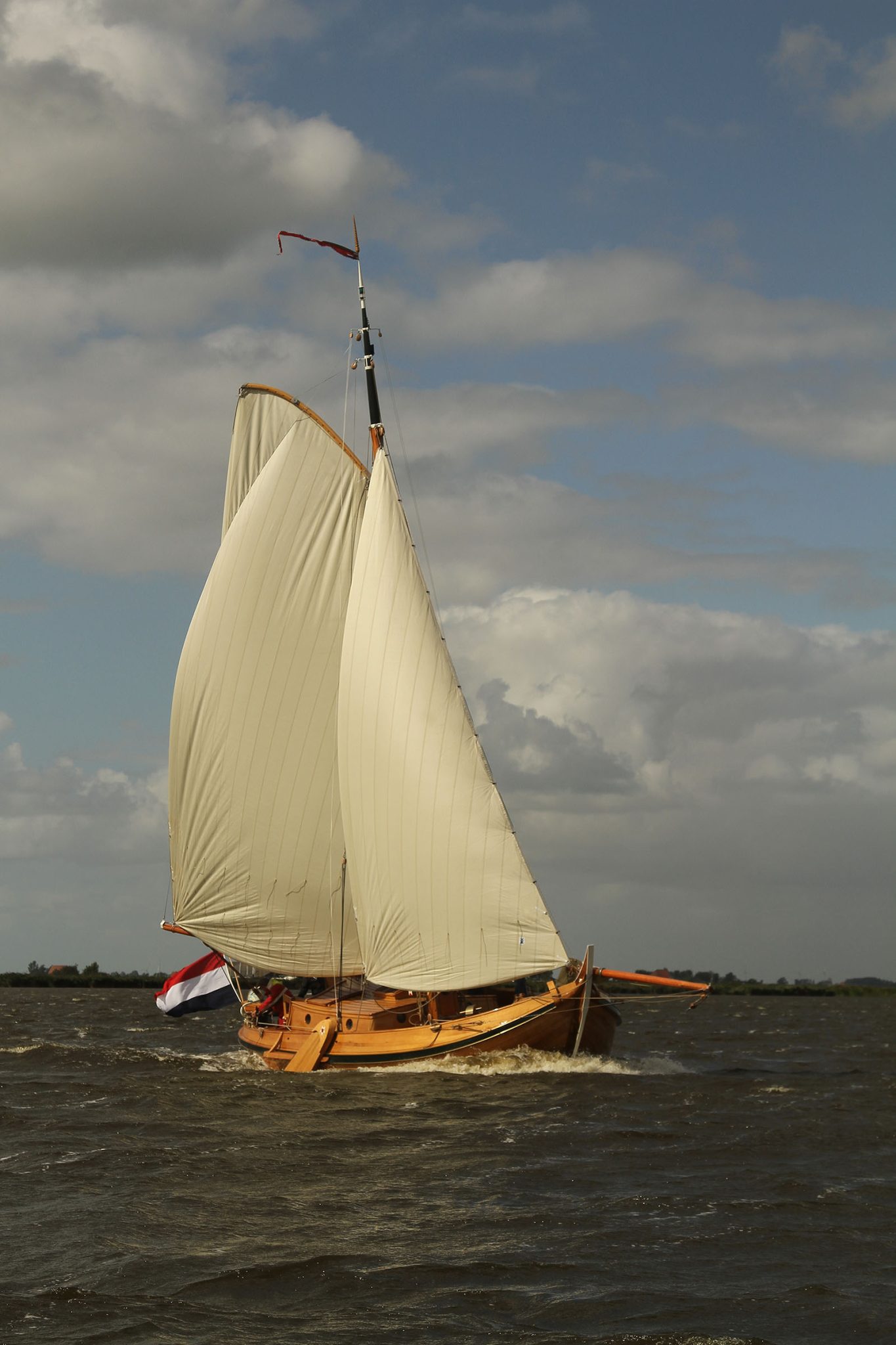 Jan van Seumeren zoekt liefhebber voor botterjacht Fides - Binnenvaartkrant