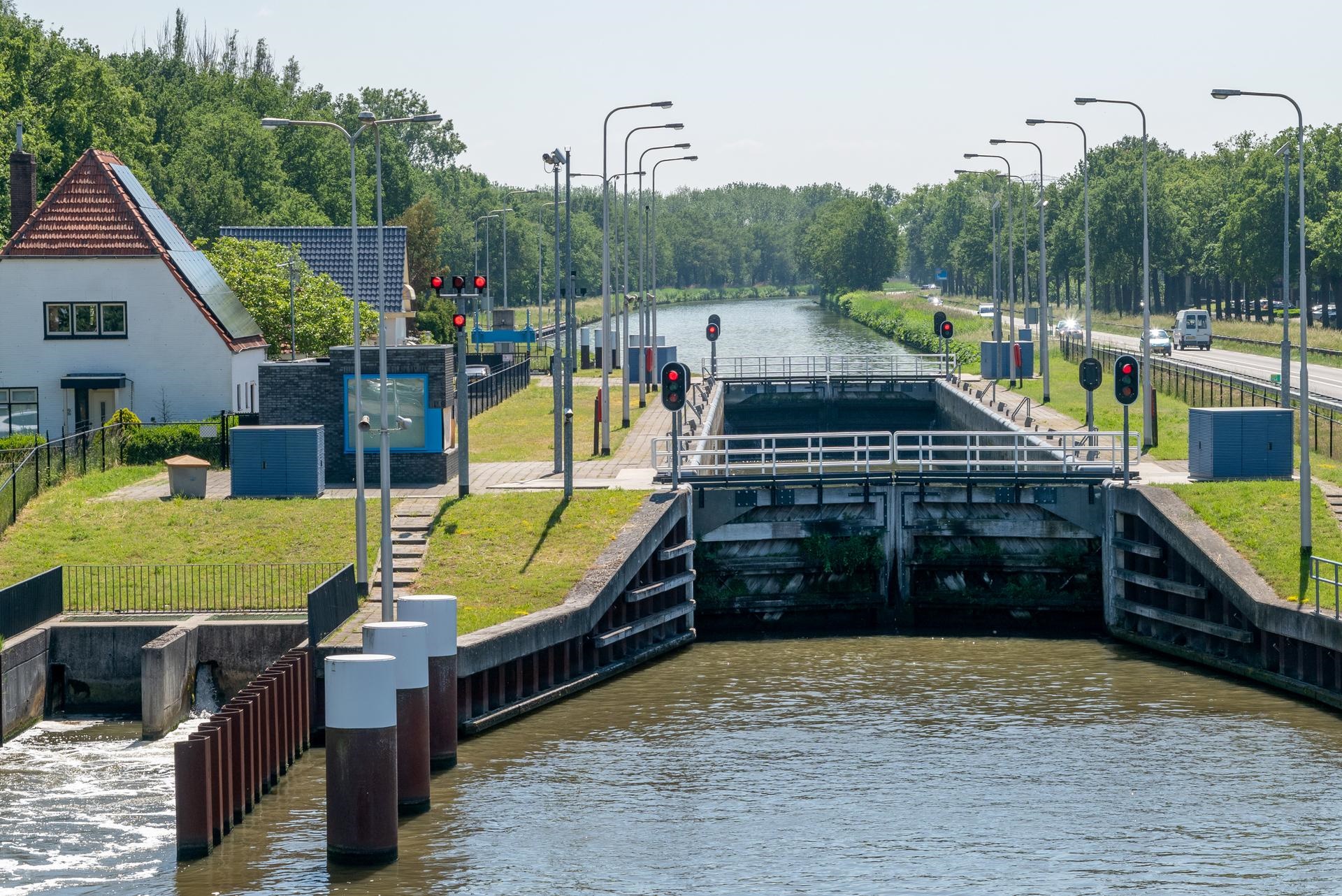 Sluis 11 in Someren dicht wegens werkzaamheden - Binnenvaartkrant