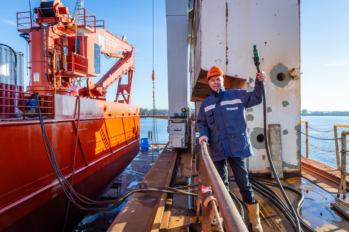 Oranjewerf breidt aanbod walstroom uit - Binnenvaartkrant