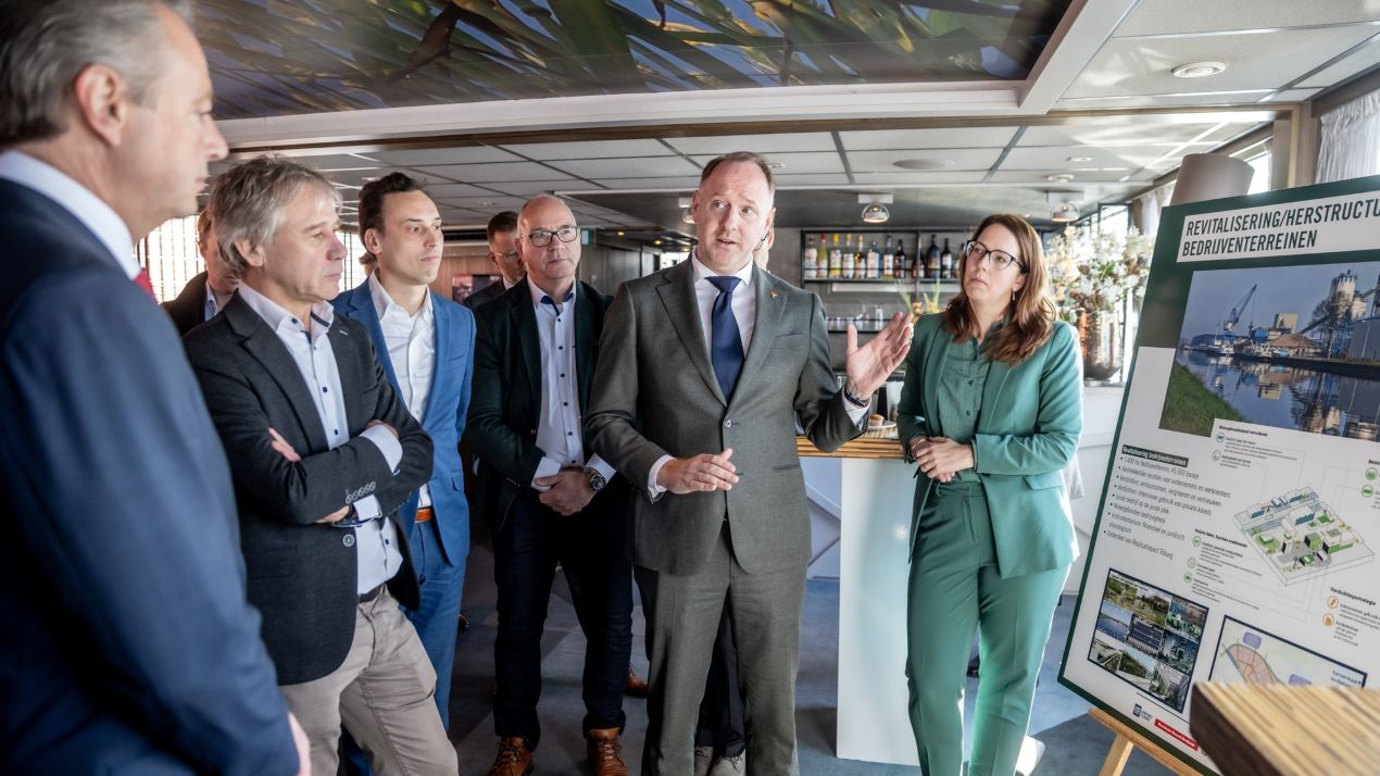 Groen licht voor nieuwe Sluis II - Binnenvaartkrant